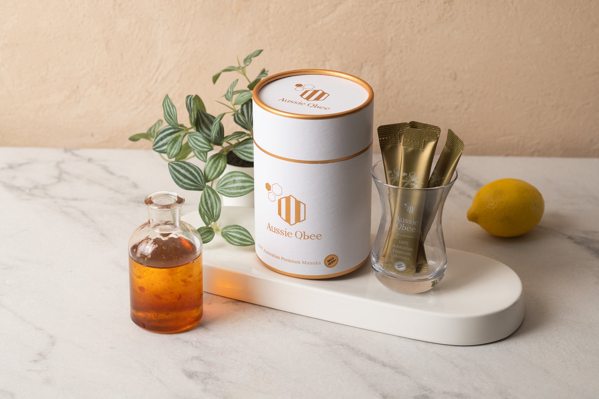 Aussie Qbee - Premium Manuka Honey, Honeycomb & Candy